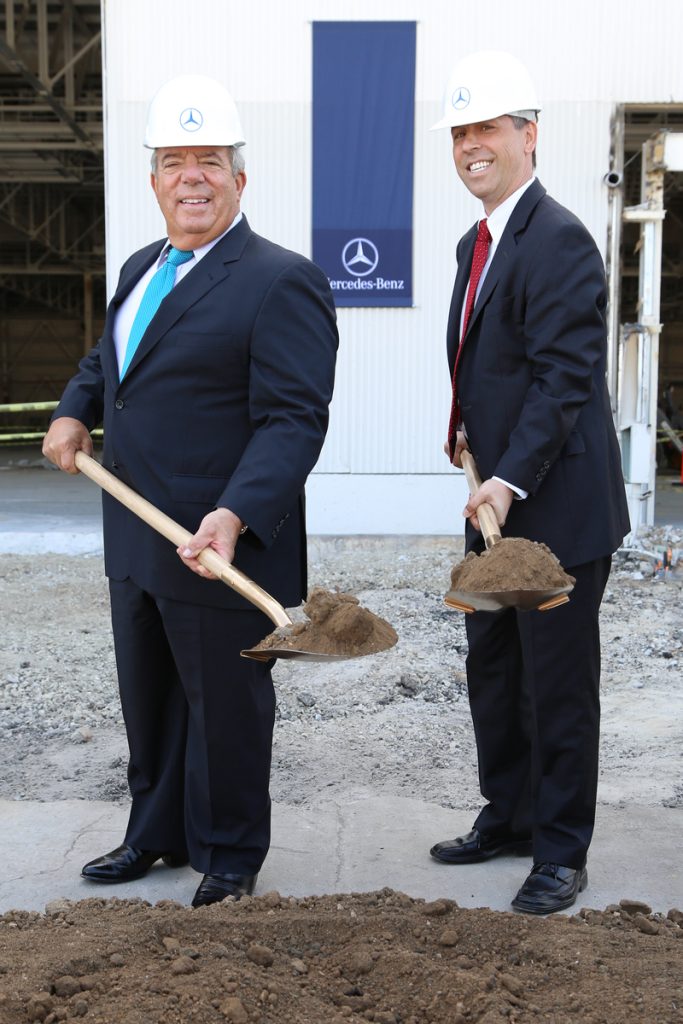 Mercedes-Benz Builds Their New West Coast Quarters In Long Beach | LATF ...