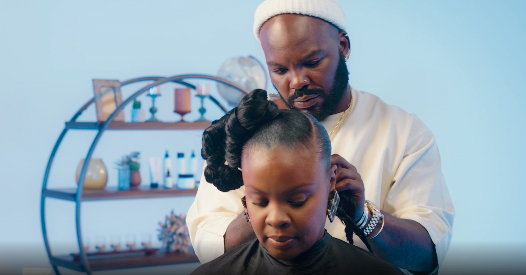 Celebrity Hairstylist Larry Sims Teaches Texture With Black Beauty ...