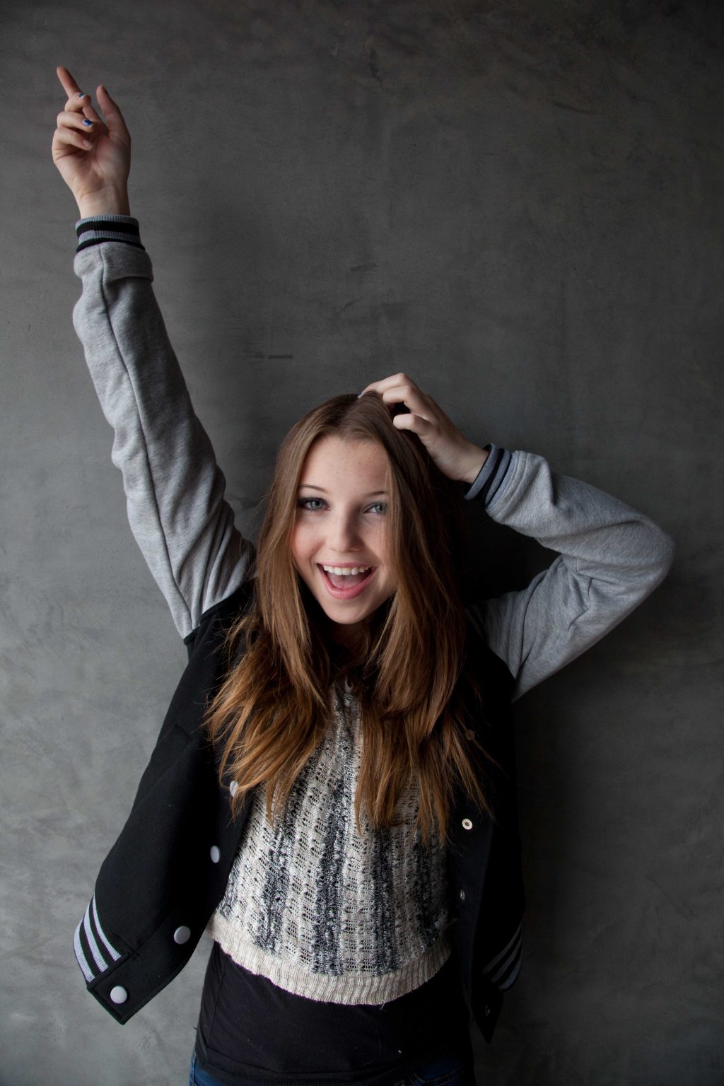 Throwback with "Yellowjackets" Star Sammi Hanratty | LATF USA NEWS