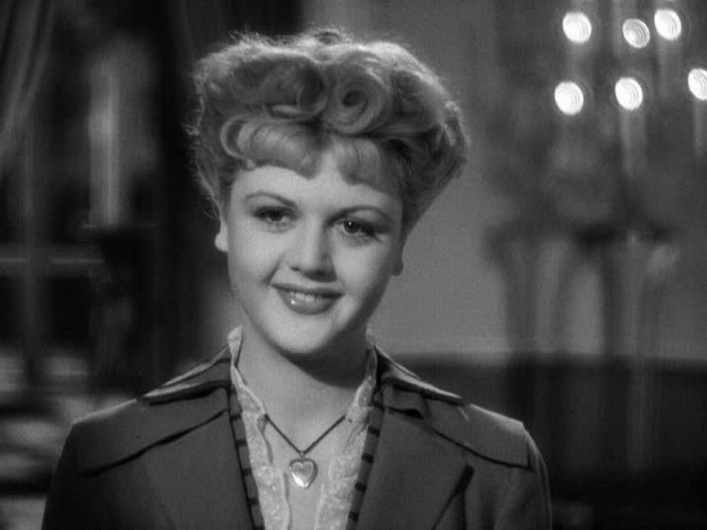 Actress Dame Angela Lansbury Dies At Age 96 | LATF USA NEWS