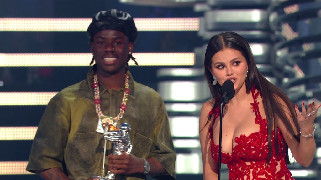 MTV "VMAs" Best Stage Moments In Photos | LATF USA NEWS